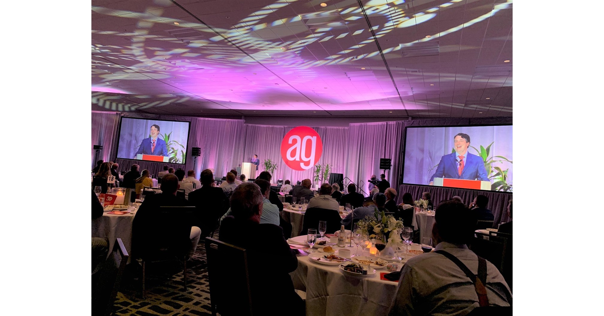 AlphaGraphics recognizes top franchisees at annual conference