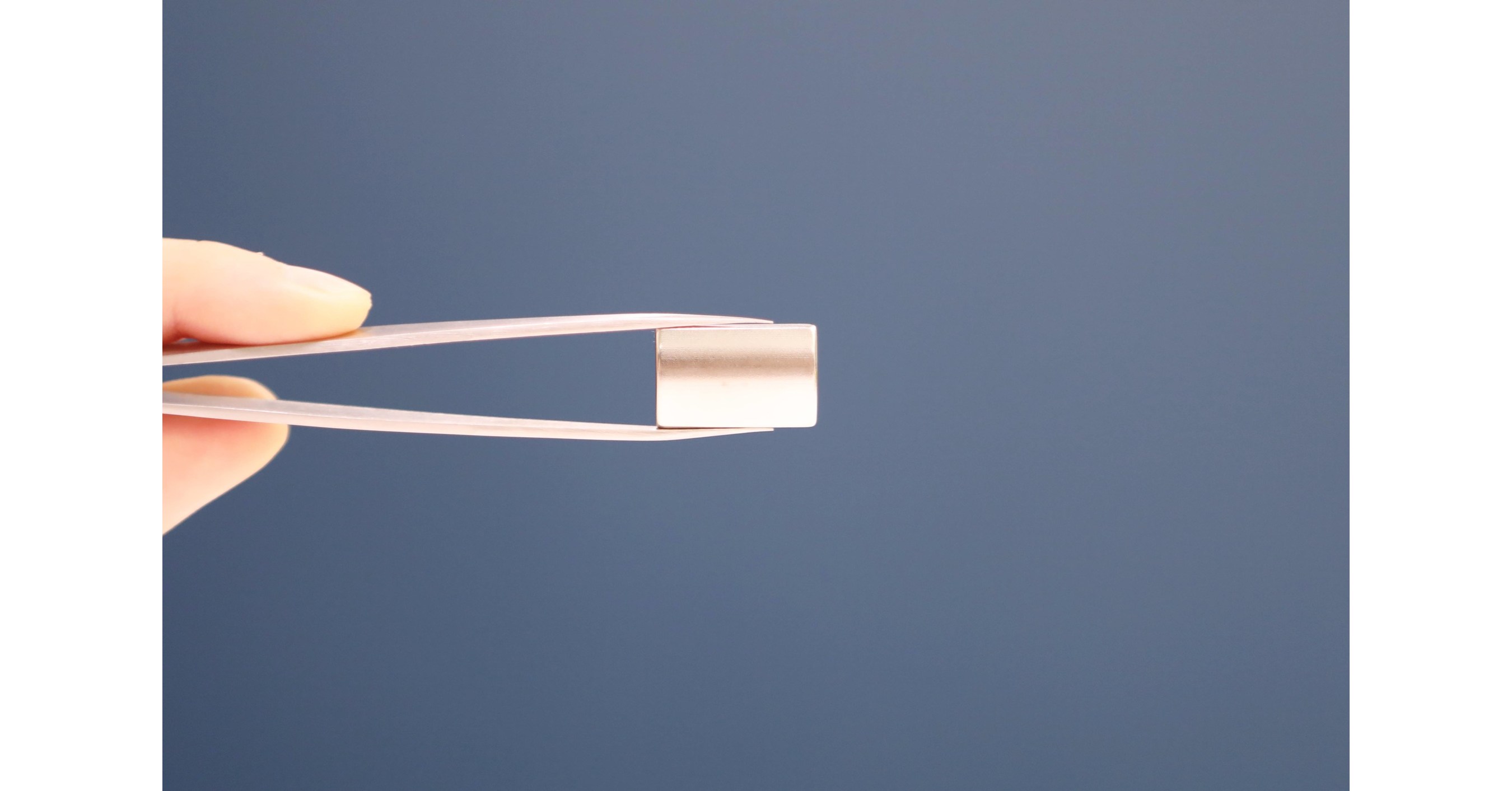 LG Innotek developed the world's strongest 'ECO Magnet'