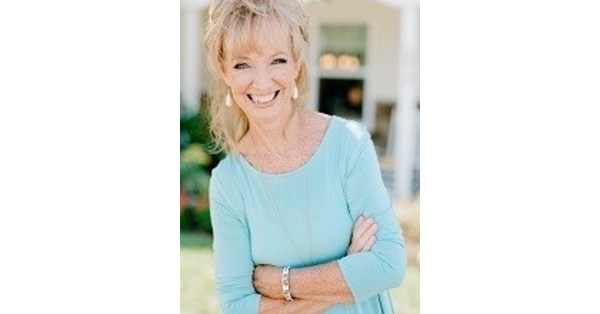 Michele Woodall is recognized by Continental Who's Who