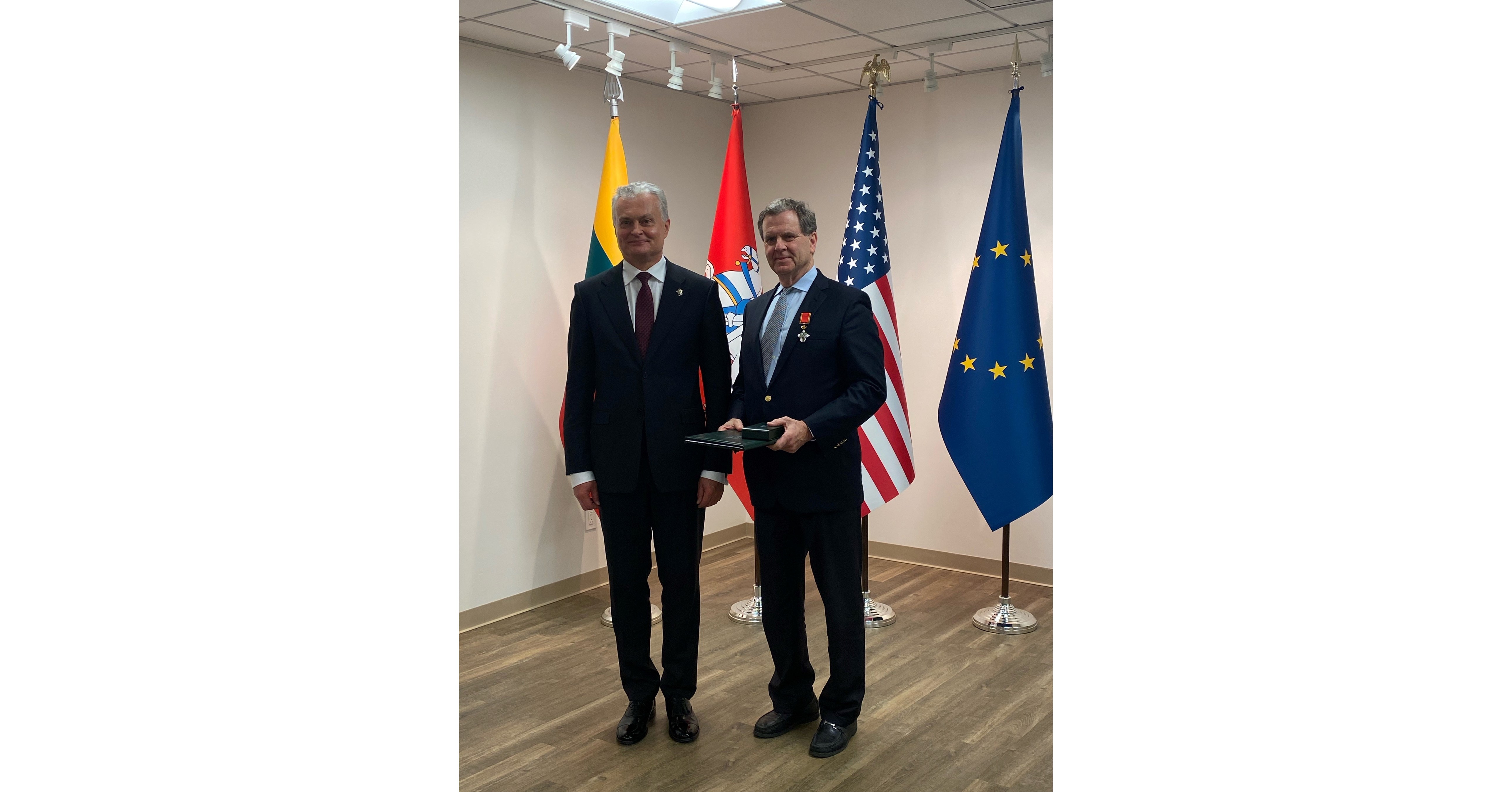 Lithuania Honors American Jewish Committee CEO David Harris