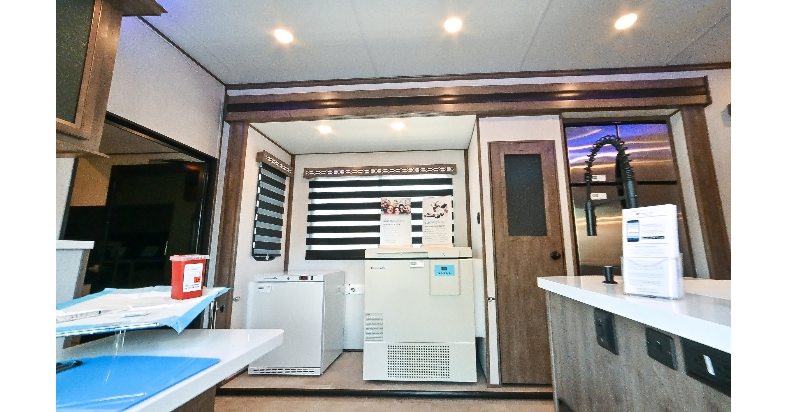StemExpress Showcases its Pandemic Response Mobile Laboratories