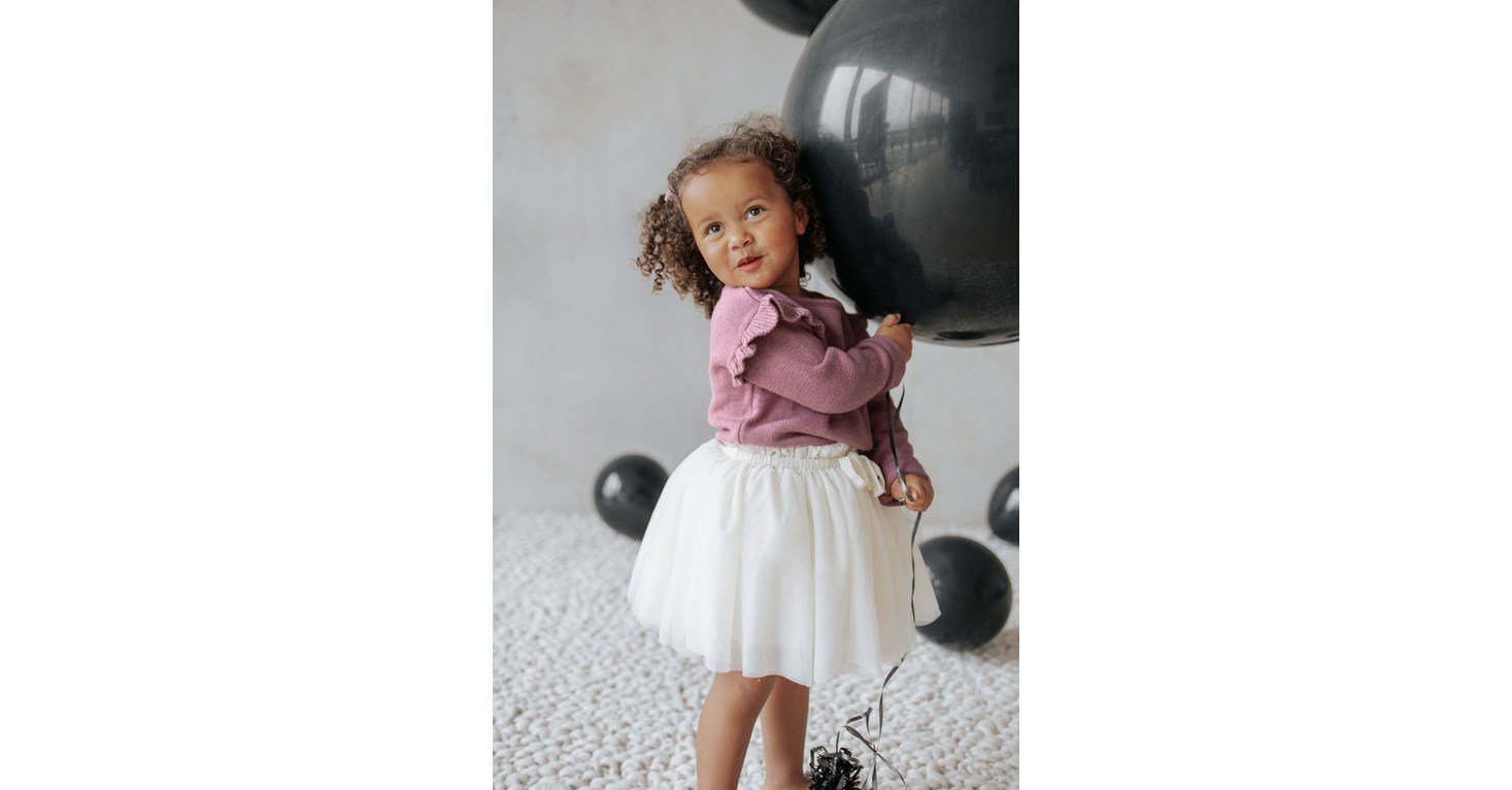 Jamie Kay helps Parents Navigate the Black Friday Sales