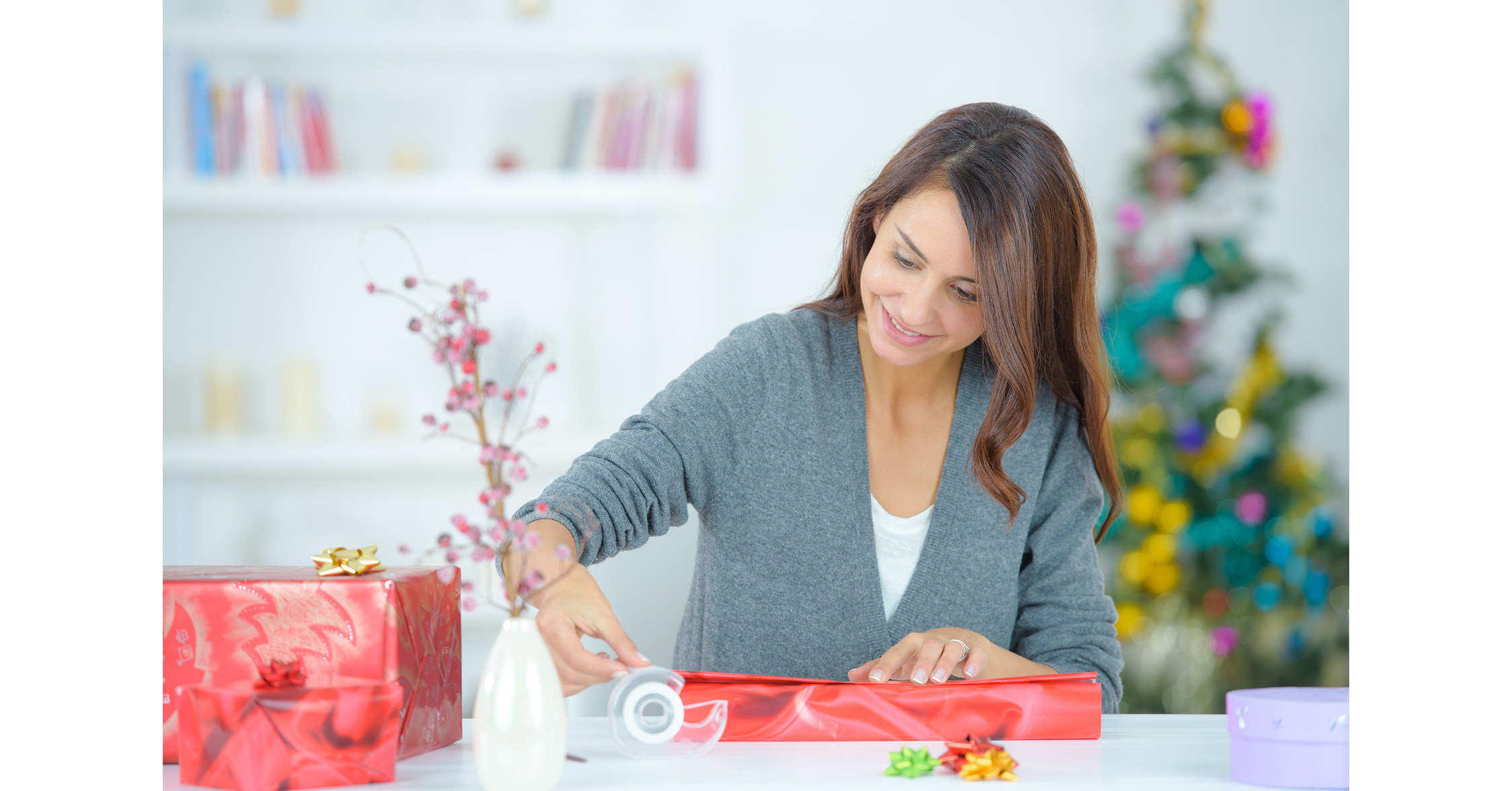 6 Tips to Keep Some Jingle In Your Pocket This Holiday Season