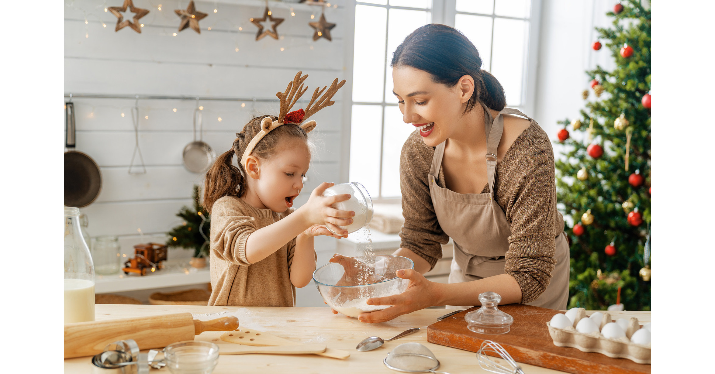 6 Tips to Keep Some Jingle In Your Pocket This Holiday Season