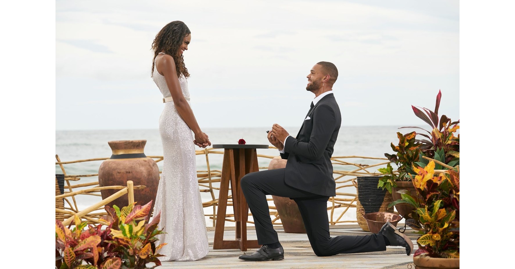 Bachelorette Michelle Young Accepts Proposal from Nayte Olukoya with a ...