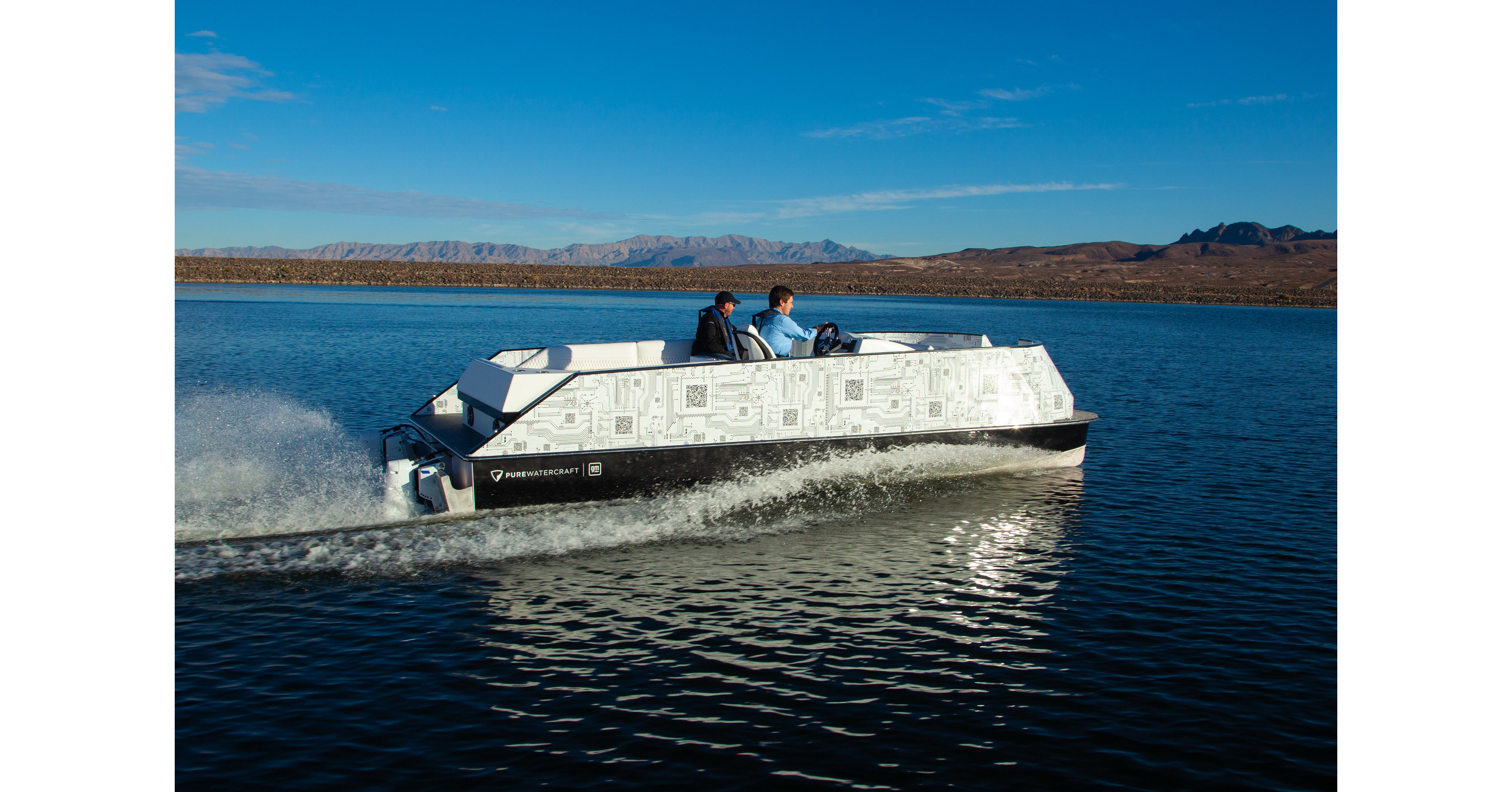Pure Watercraft Unveils New Electric Pontoon Boat