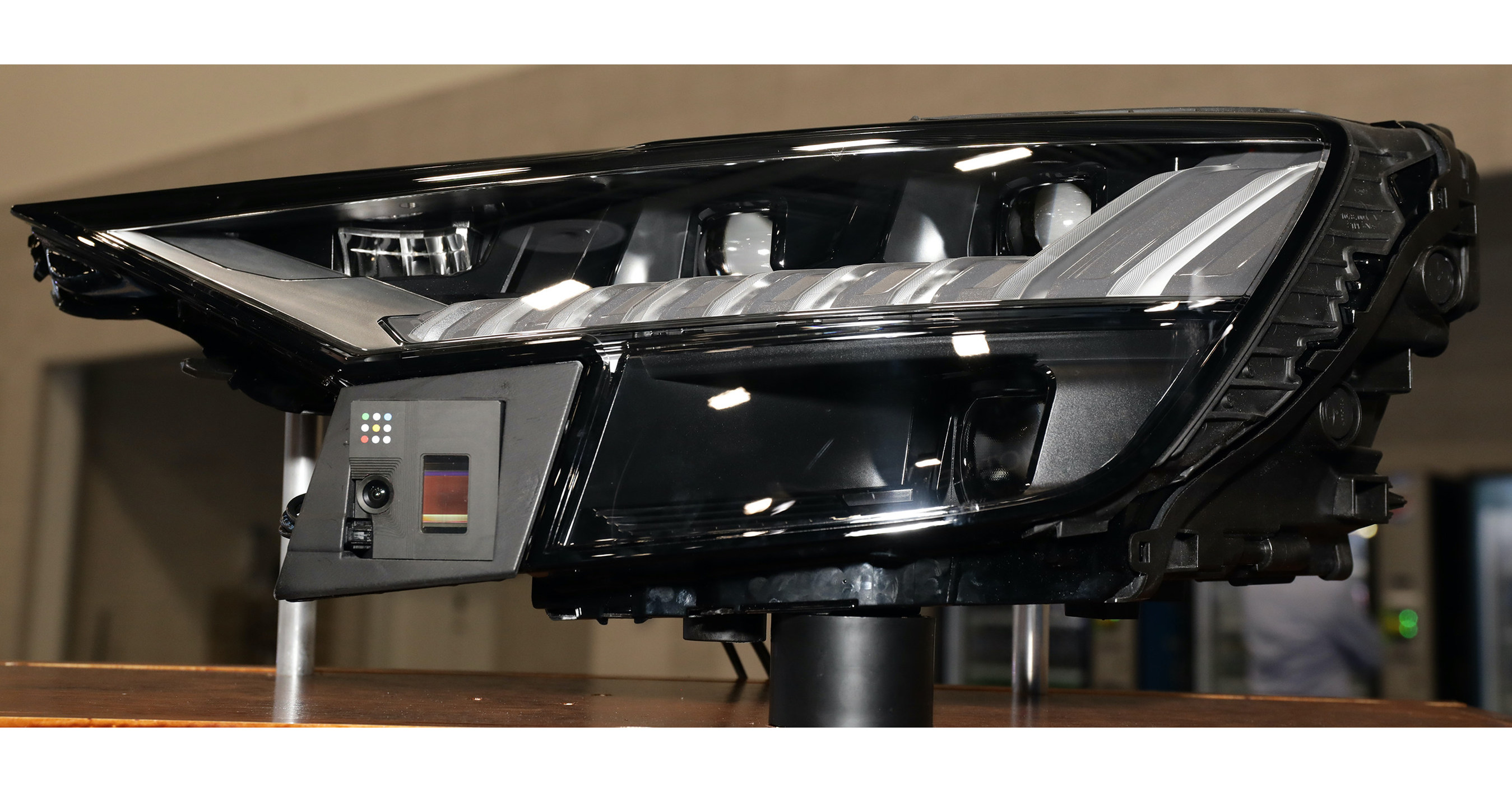 Lumotive and ZKW Group Jointly Demonstrate Vehicle Headlight with ...