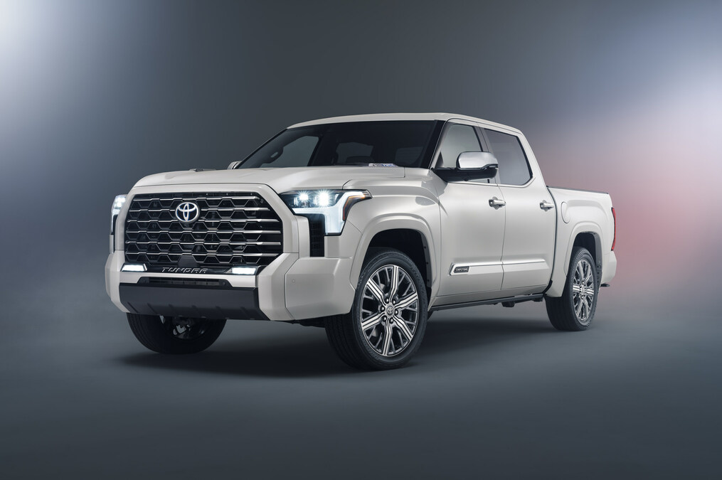 Toyota Tundra Personalizada En Color Blanco