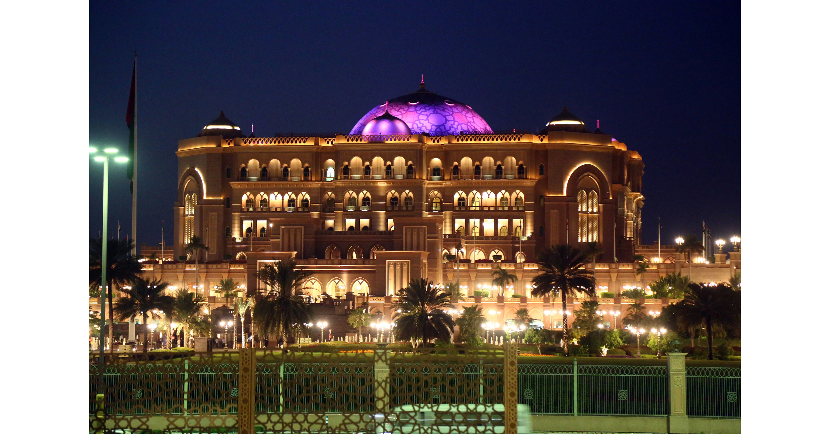 100 LANDMARKS ACROSS THE WORLD LIGHT UP IN UNITY TO RAISE AWARENESS TO ...