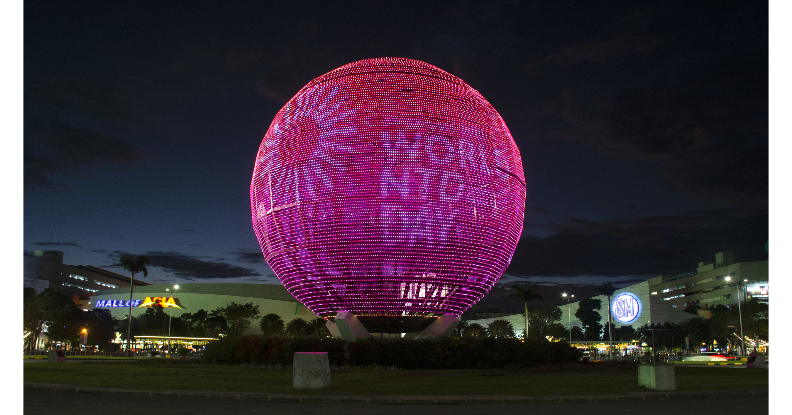 100 LANDMARKS ACROSS THE WORLD LIGHT UP IN UNITY TO RAISE AWARENESS TO ...