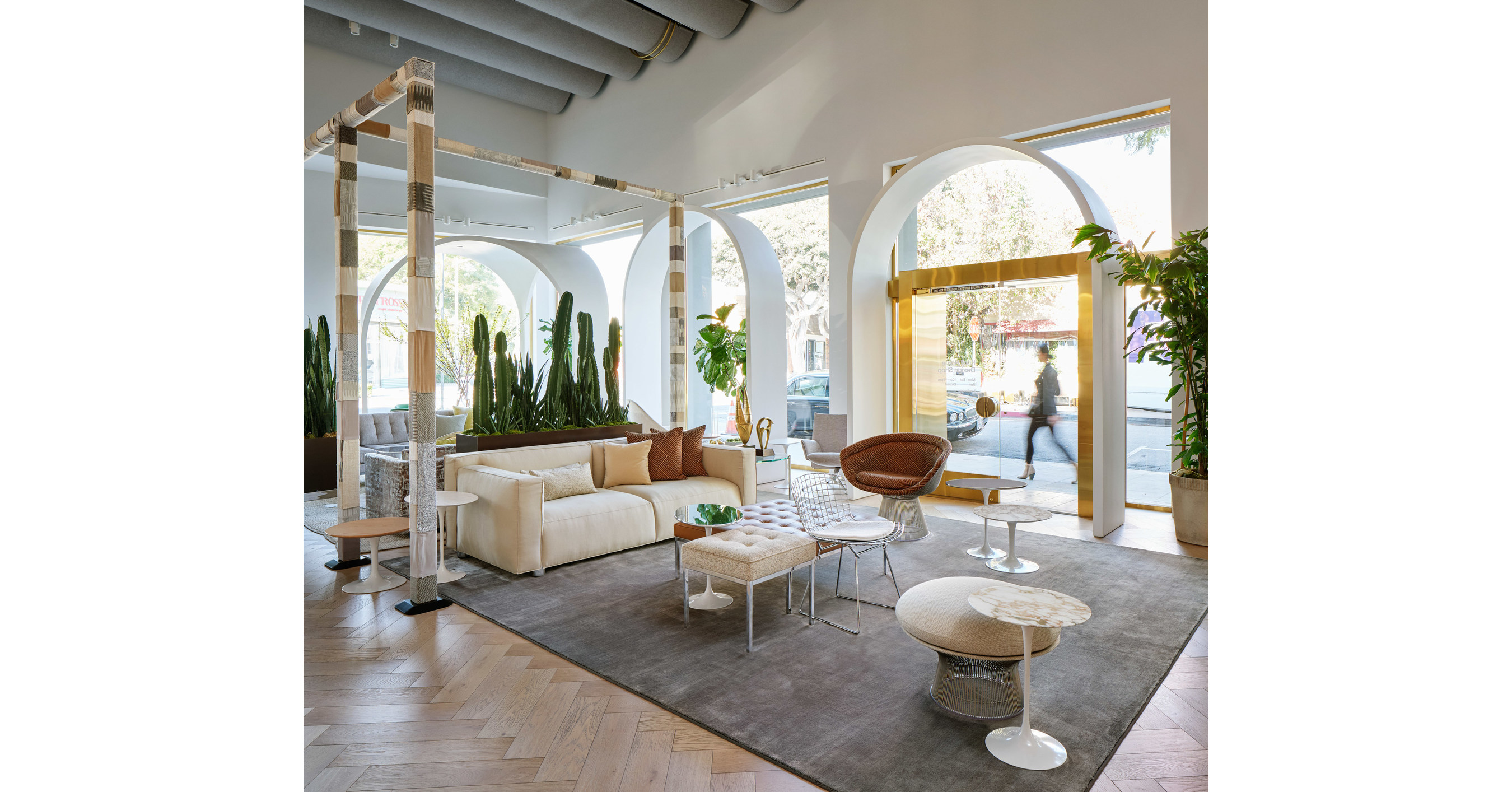 Pivot Interiors Welcomes Knoll to Existing Workplace Product Portfolio
