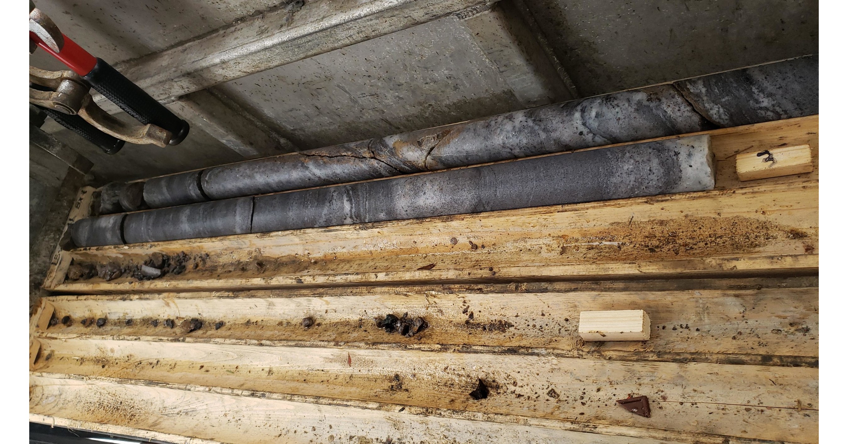 Graphano Energy Drills First Hole at LAB Graphite Project