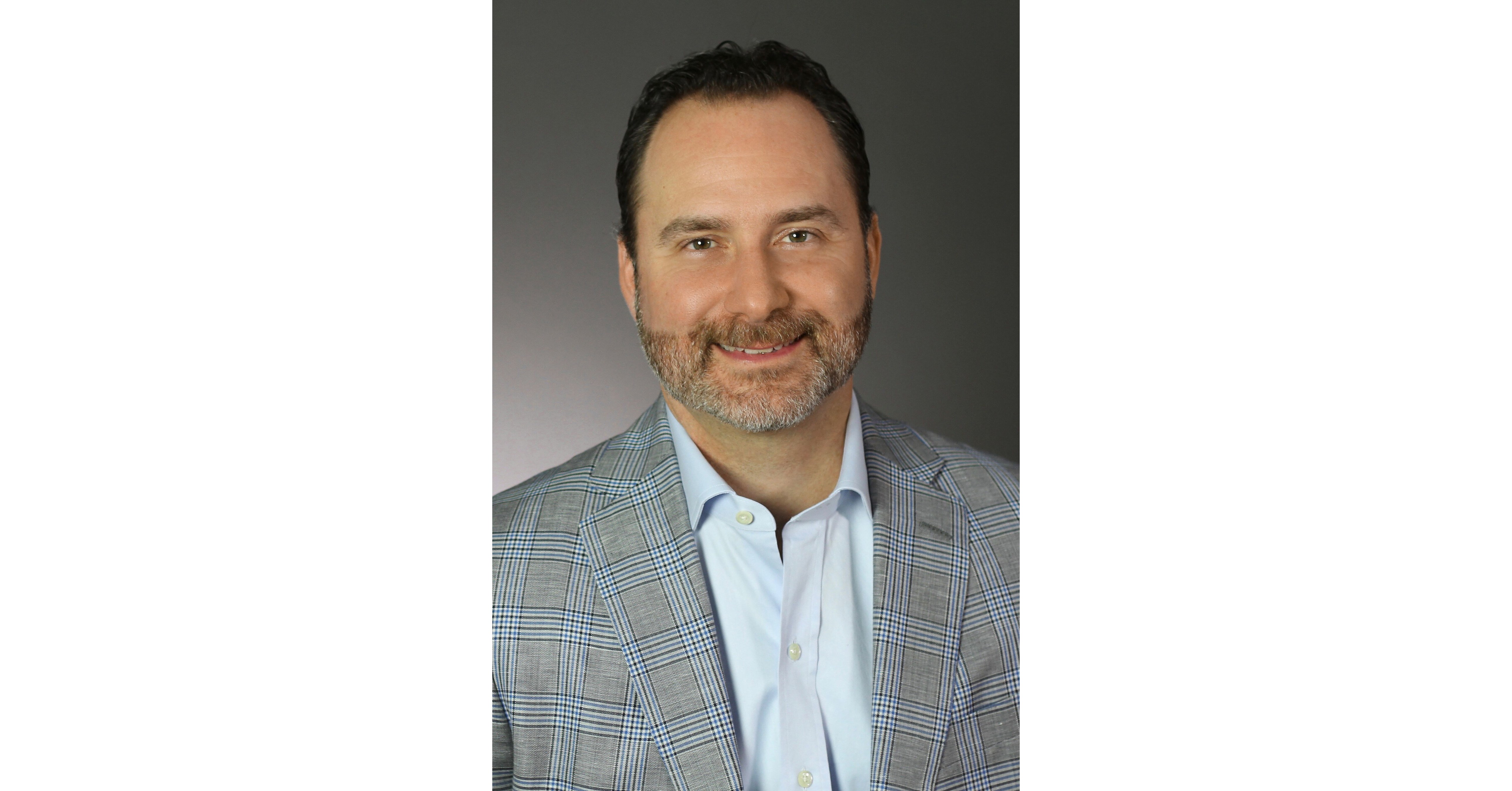 DR. ALEX EARLE OF PURE PLASTIC SURGERY MIAMI JOINS THE AESTHETIC SOCIETY