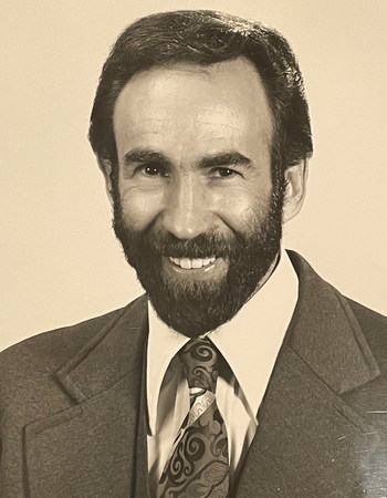 Successful Entrepreneur and Founder of BluBlocker Sunglasses, Joseph ...