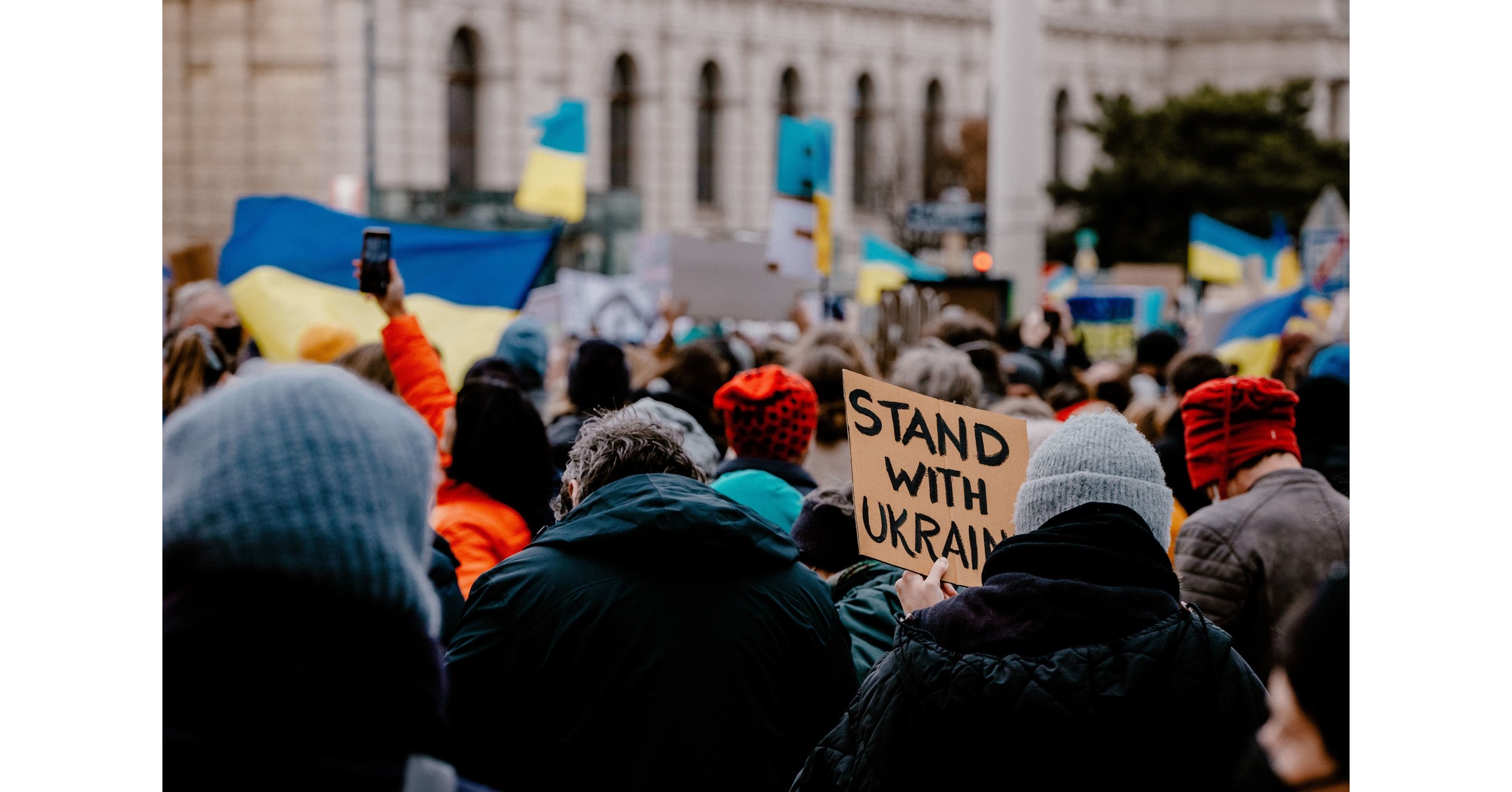 The Power Workers' Union Donates $100,000.00 to the Canadian Red Cross ...