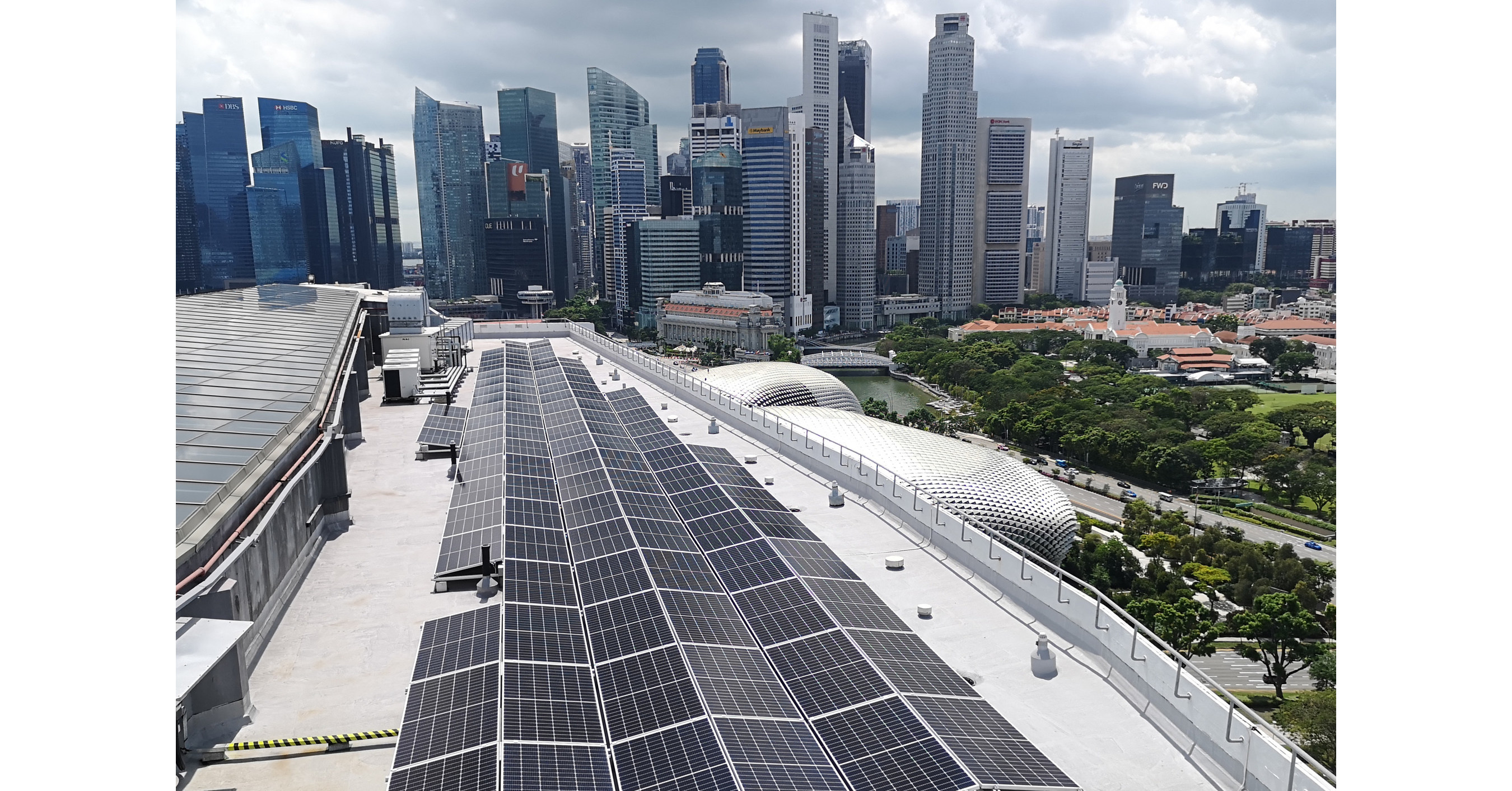 PARKROYAL COLLECTION MARINA BAY, SINGAPORE, LE PREMIER « JARDIN DANS UN ...