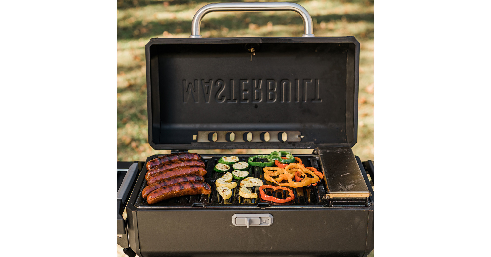 MASTERBUILT REVEALS NEW PORTABLE CHARCOAL GRILL