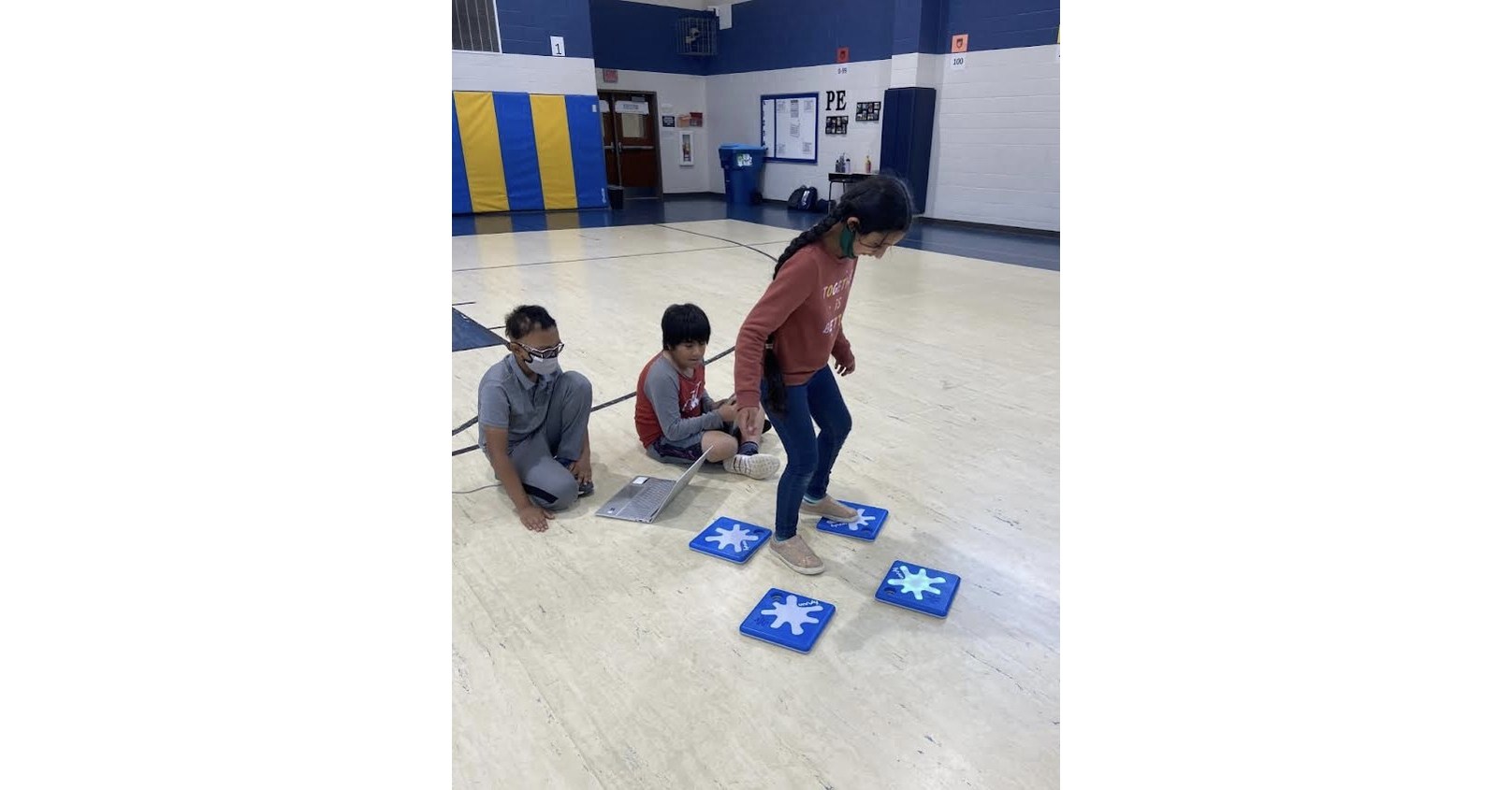 Whitlow Elementary Students Combine PE and Coding with Unruly Splats