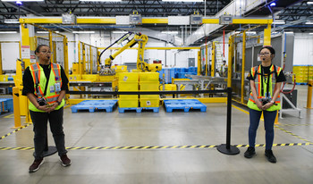 Amazon Canada launches its most advanced robotics facility in Hamilton ...