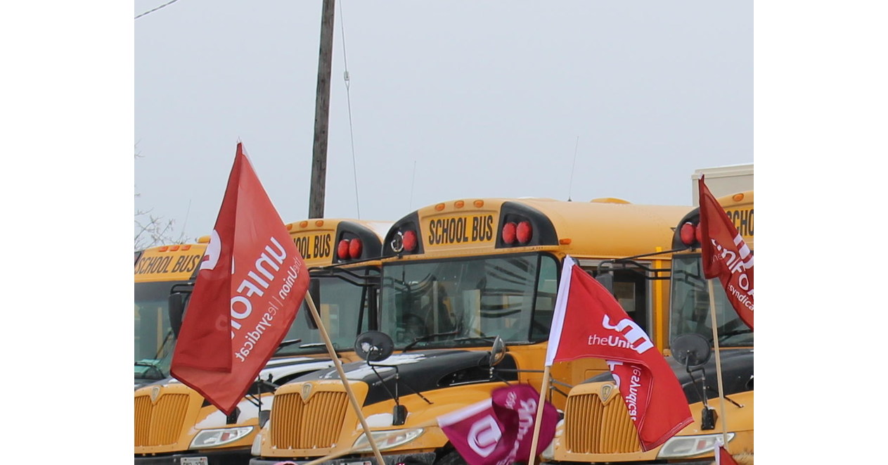Toronto School bus drivers provide strong strike mandate
