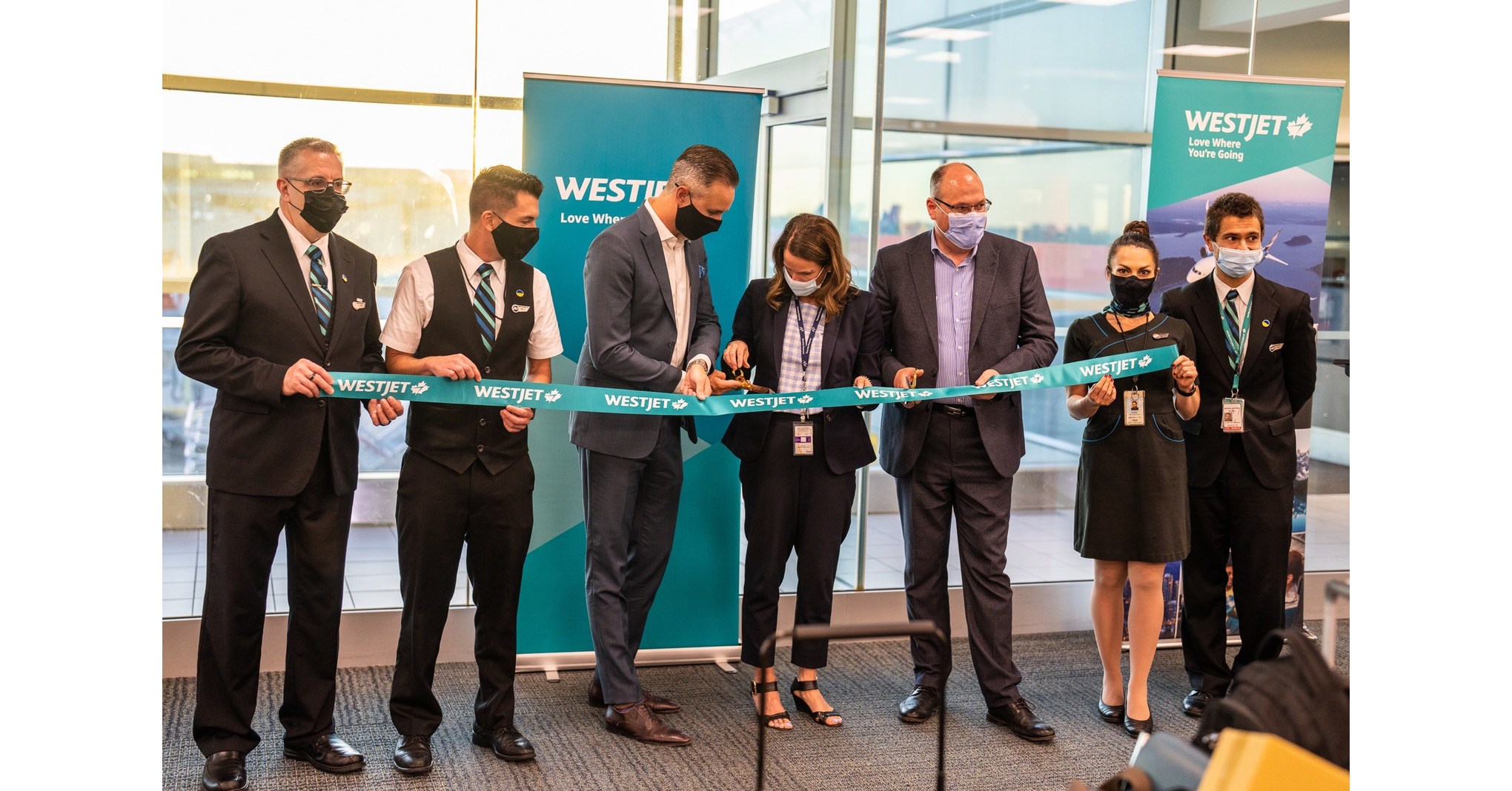 WestJet's new service between Toronto and Edinburgh takes off