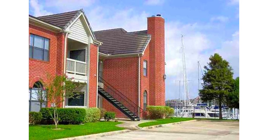 Hamilton Zanze Buys Multifamily Community in Houston Metro