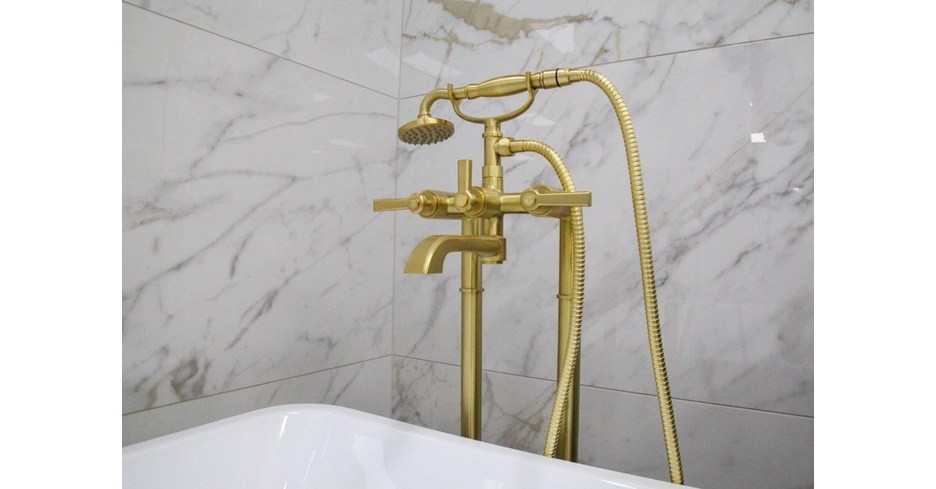 MAKE A STATEMENT WITH NEW LUXURY BRUSHED GOLD KITCHEN AND BATH FIXTURES