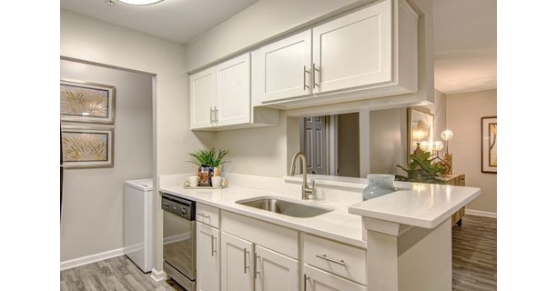 Hamilton Zanze Sells Multifamily Community in Richmond Metro