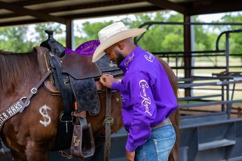 CROWN ROYAL CONTINUES TO CHAMPION THE RODEO COMMUNITY AT THE BILL ...