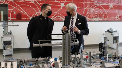 Seneca partners with Niagara University to deliver two master's programs