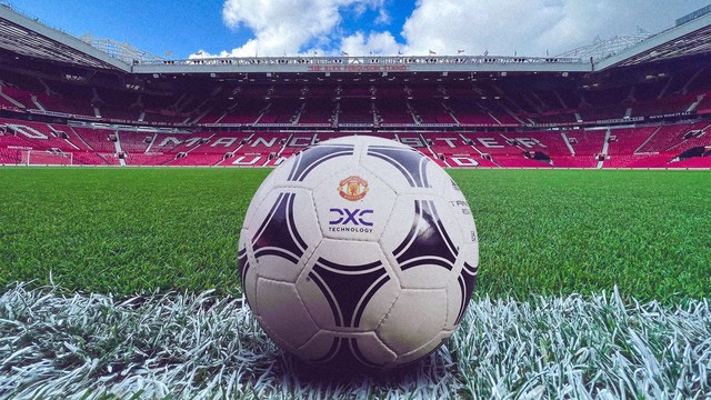 DXC And Manchester United Stand Shoulder To Shoulder In Multiyear DXC And Manchester United Stand Shoulder To Shoulder In Multiyear