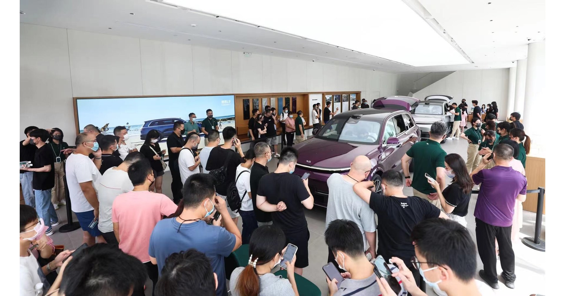 Li Auto's Latest Flagship Model Li L9 Showcases its in-house R&D Prowess