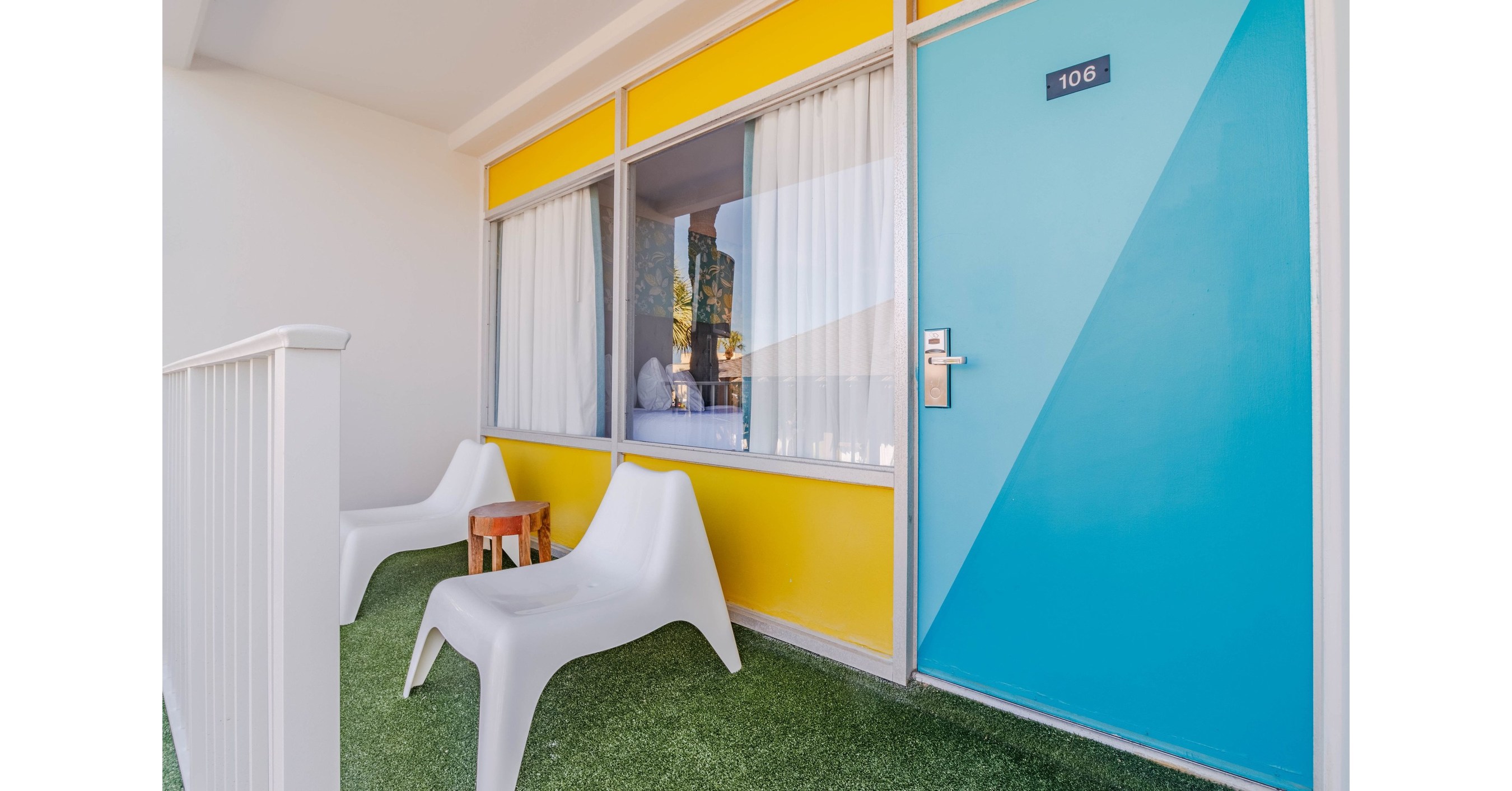 Hotels.com is searching for a Retro Beach Motelier to time-hop to the ...