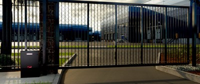 LiftMaster Introduces New Industrial-Strength Slide Gate Operator for ...