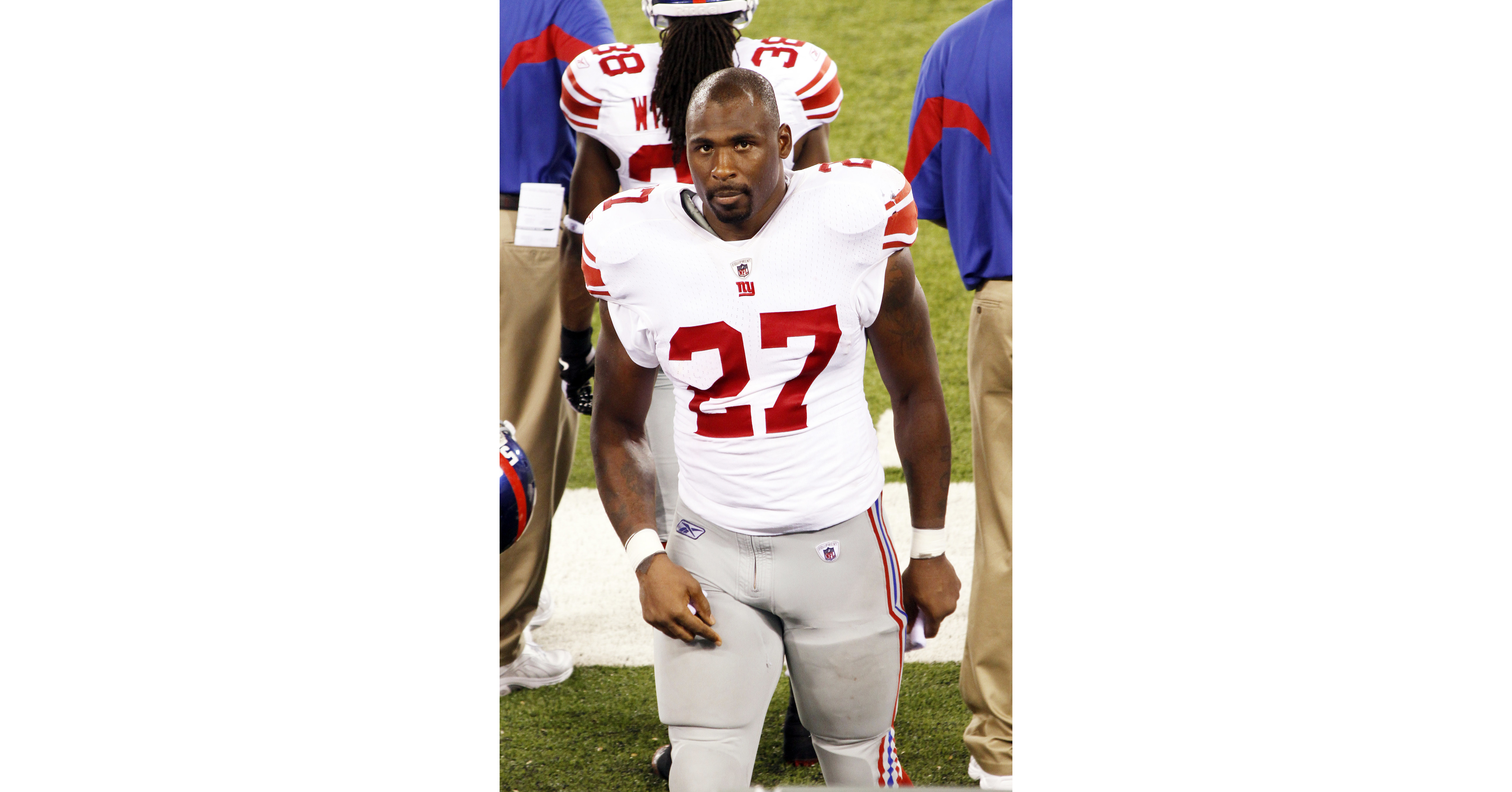 Clubhouse Media Group, Inc. Closes Promo Deals With NFL Stars Brandon ...