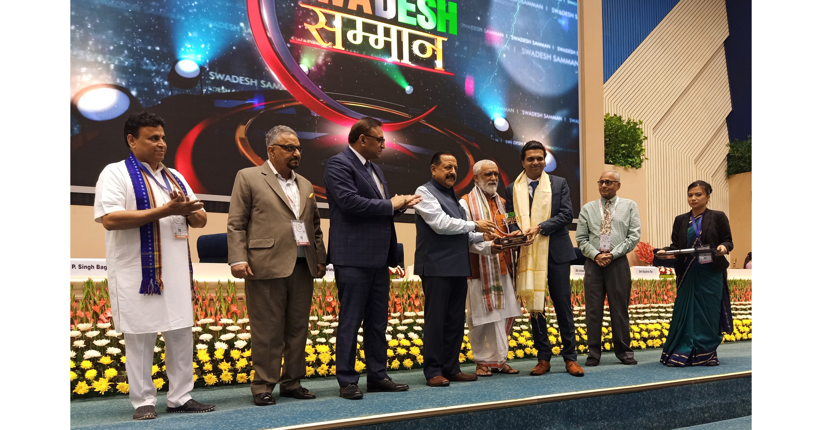 SWA Diamonds receives Swadesh National Award on the occasion of Azadi ...