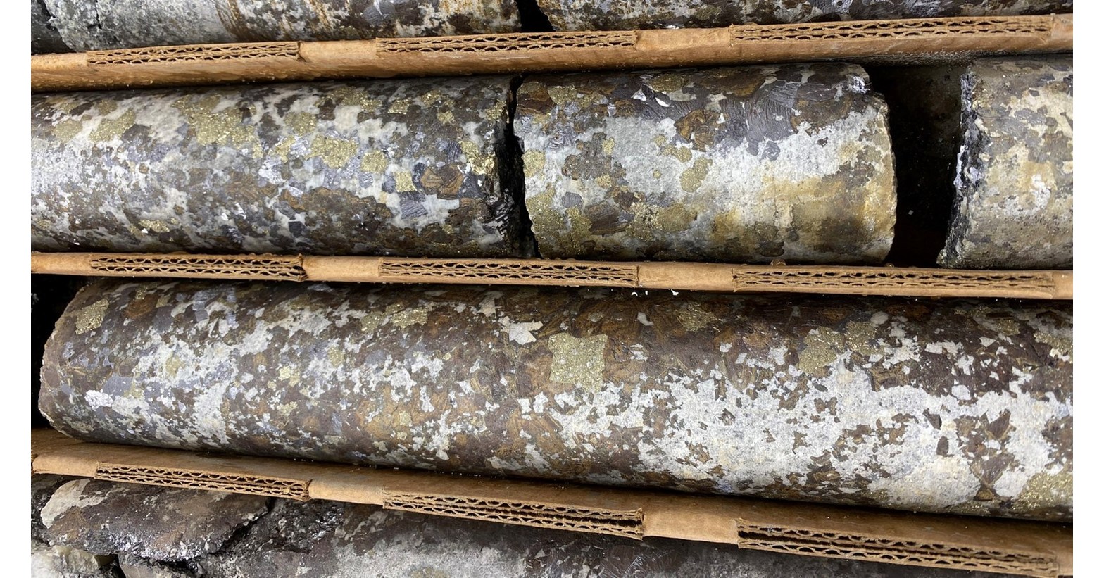 i-80 Gold Discovers High-Grade Silver-Rich CRD Mineralization at Ruby Hill
