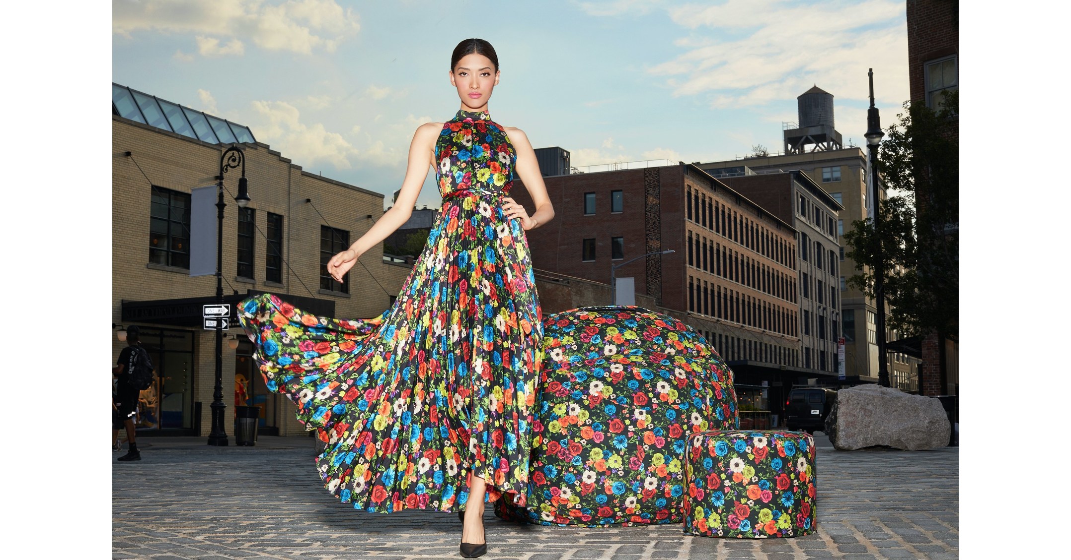 Lovesac and alice + olivia Announce Collaboration Ahead of NYFW