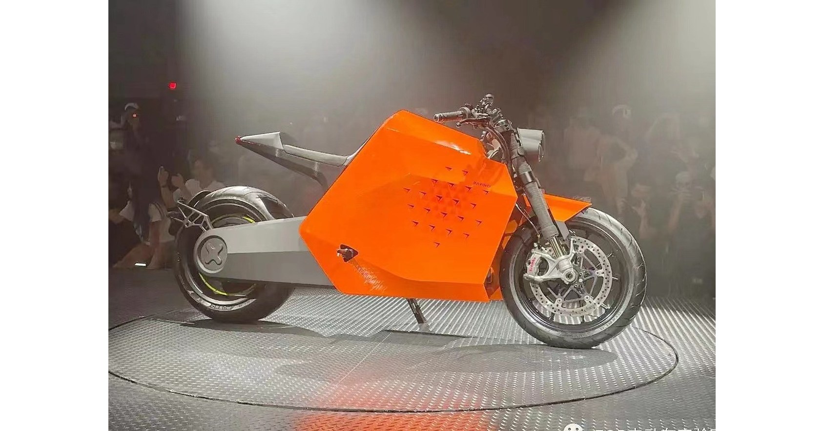 Davinci Motor's DC100 High-Performance Electric Motorcycle Debuts in ...
