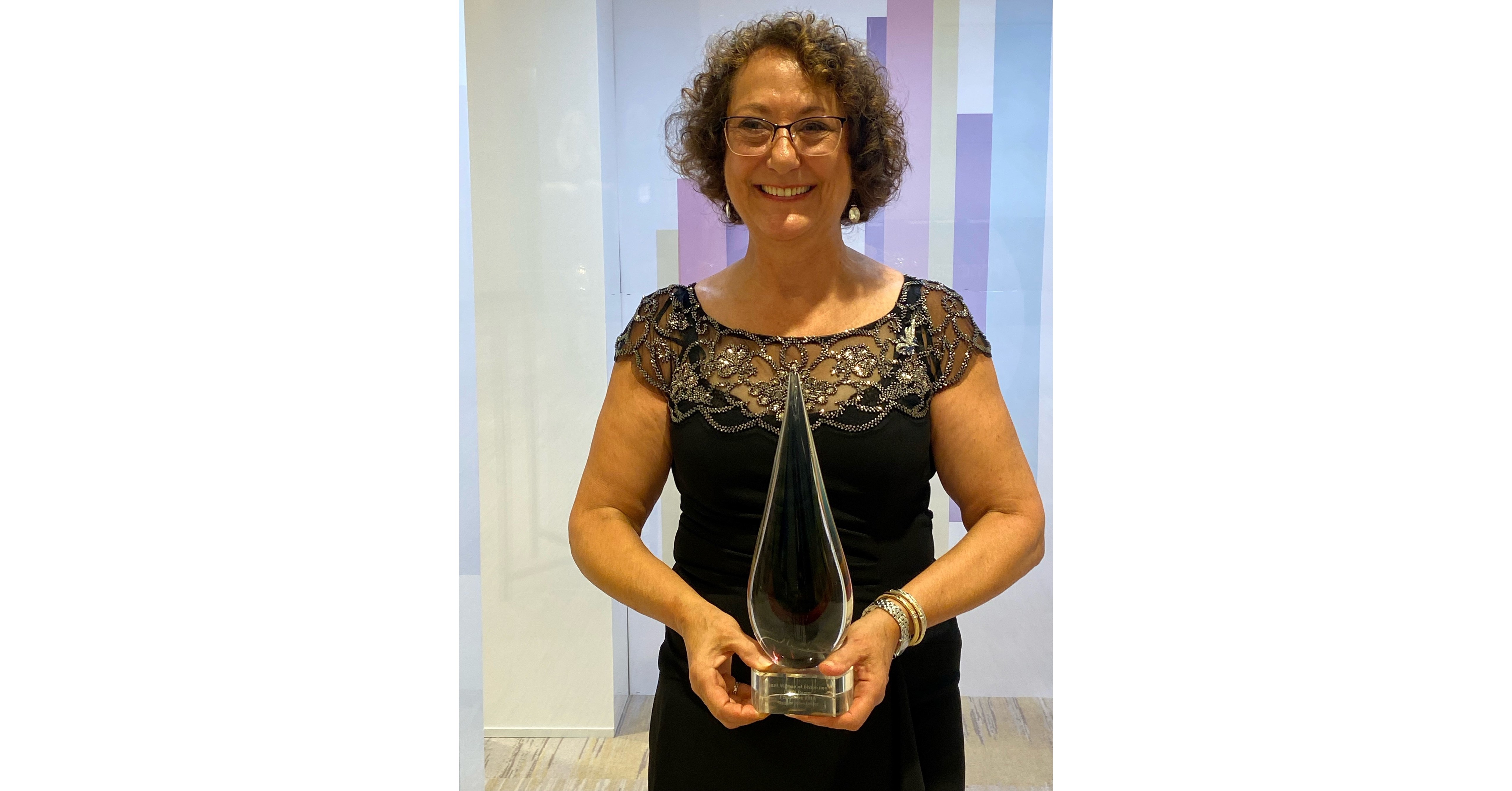 Raymond James Congratulates 2022 Woman of Distinction Award Winner ...