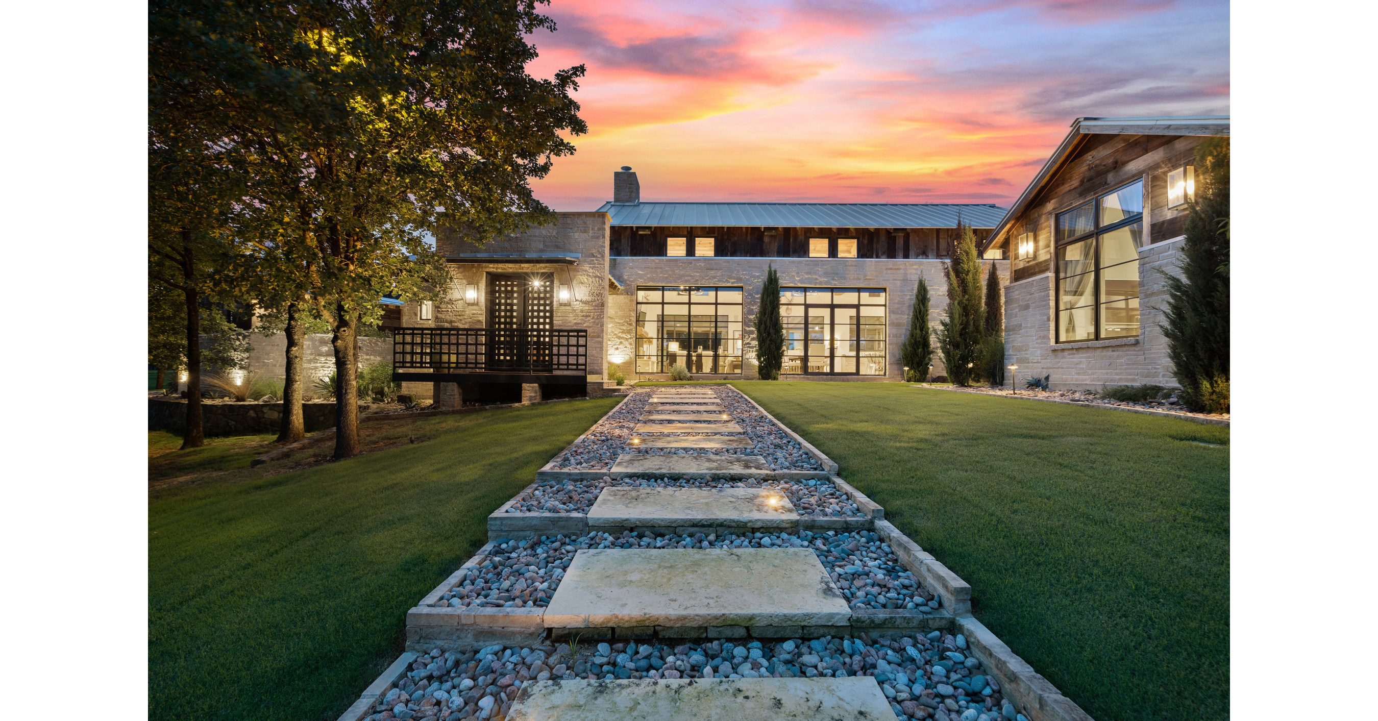 From top North Texas ranch team, the equestrian ranch that thinks it's ...