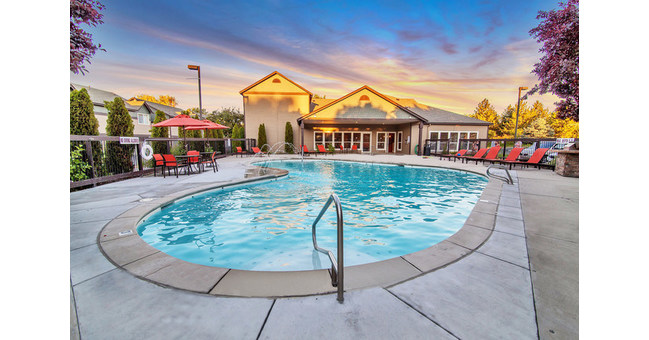 Hamilton Zanze Sells Multifamily Community In Boise