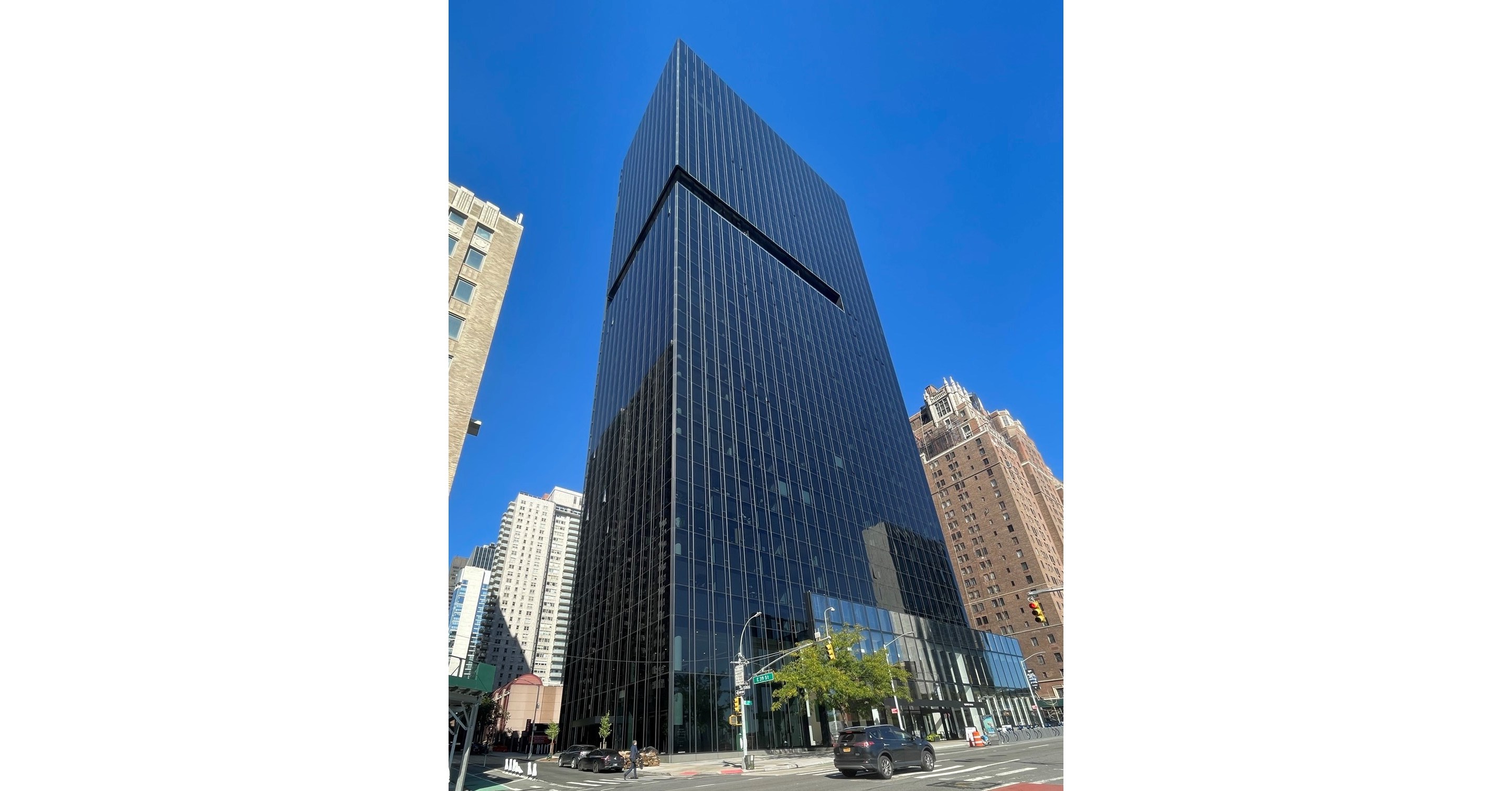 JLL arranges $387.5M sale of New York City multi-housing community