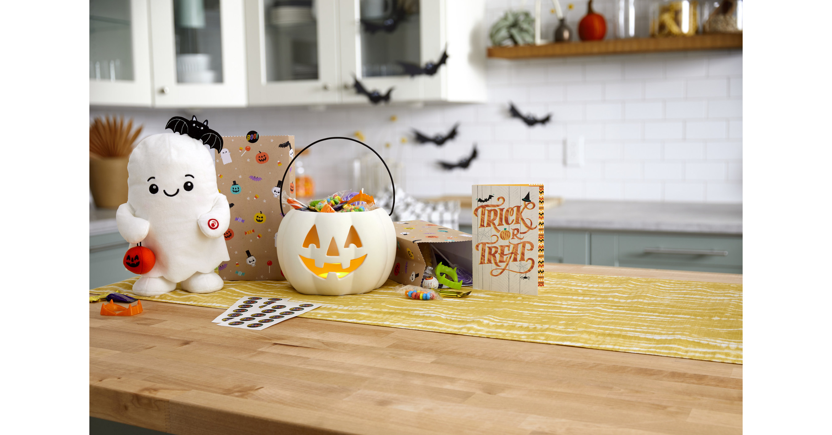 Hallmark Launches Festive Decor, Greeting Cards and Gifts for Fall ...