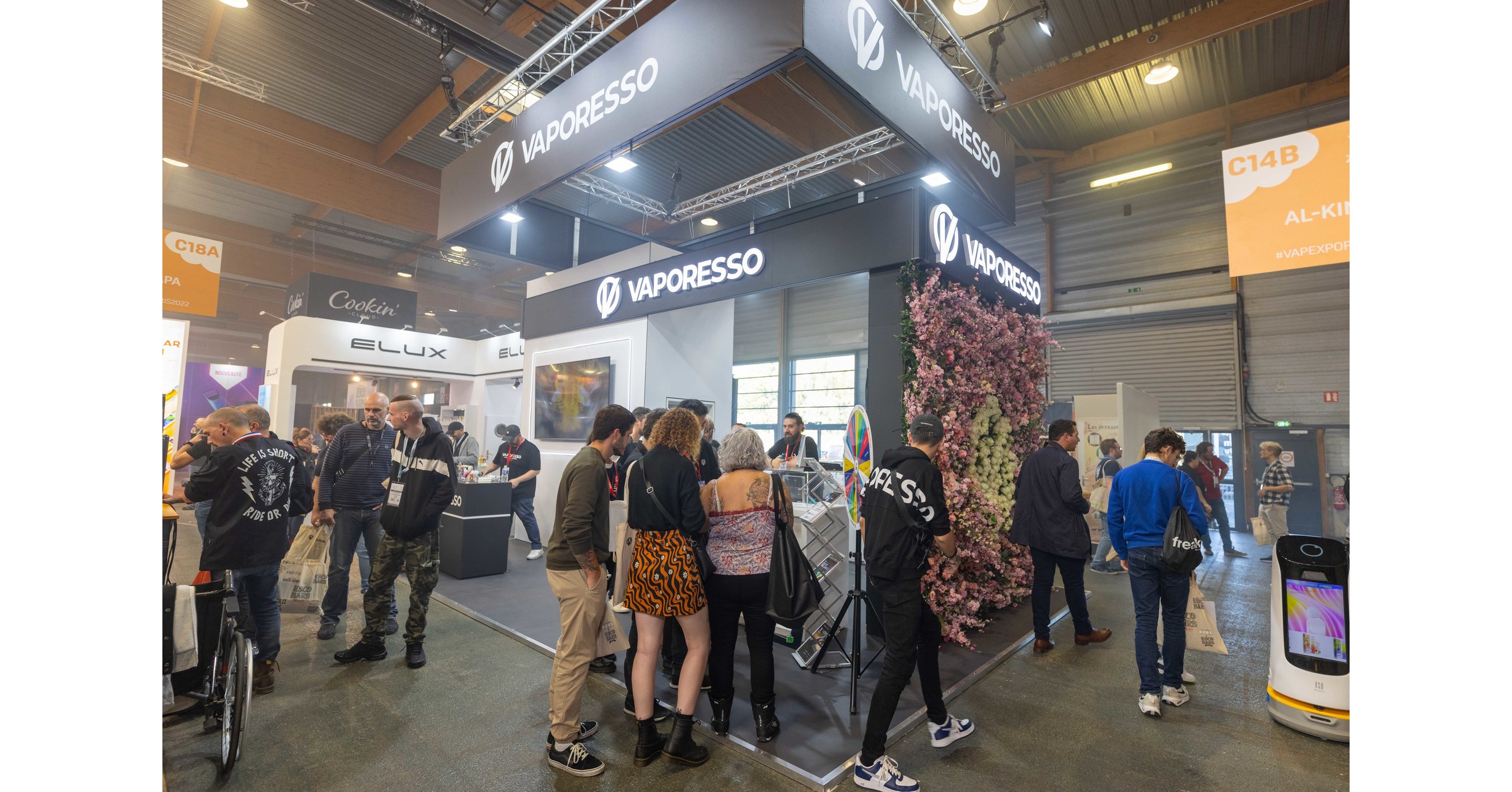 Global Vaping Brand VAPORESSO Showcases New XROS 3 at Vapexpo in Paris