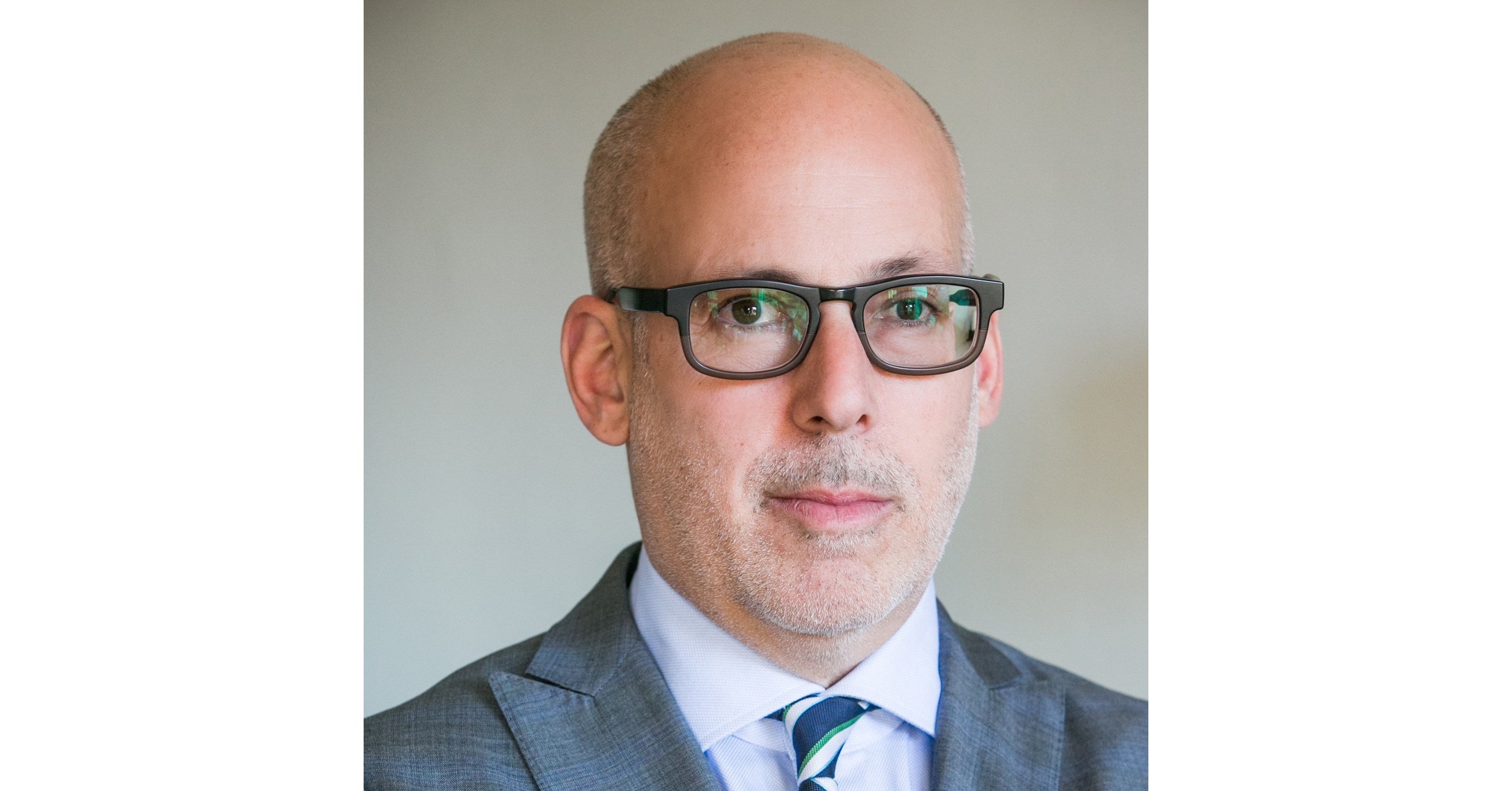 Douglas Smith joins Social Mobile Advisory Board