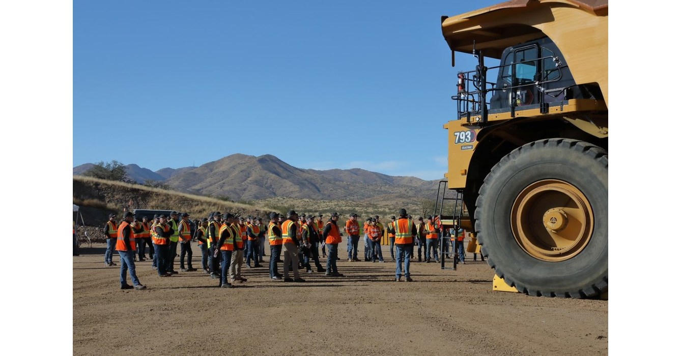 Caterpillar Successfully Demonstrates First Battery Electric Large ...