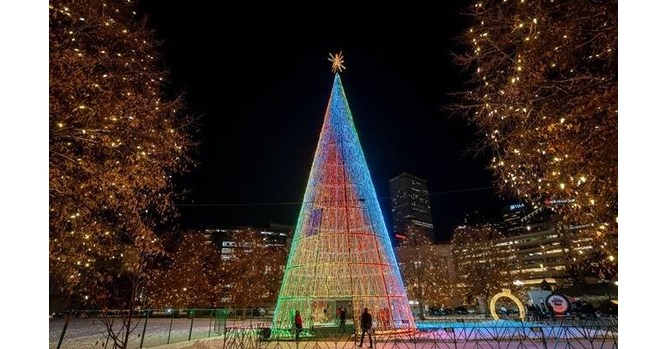 Denver's Civic Center Park is New Home to America's Tallest Digital ...