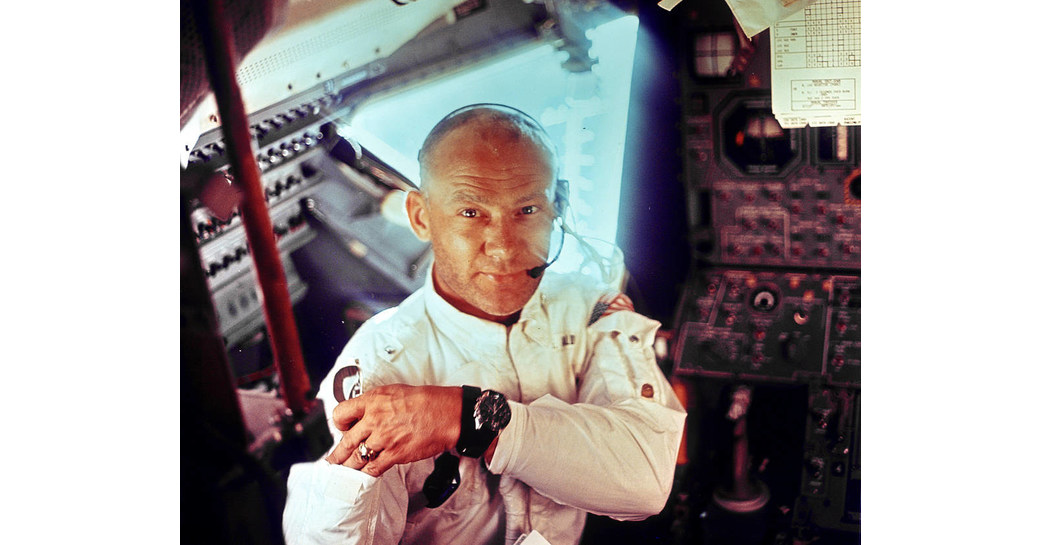 'A Bible on the Moon'--Book Reveals Apollo 11 UFO Sighting, NASA ...