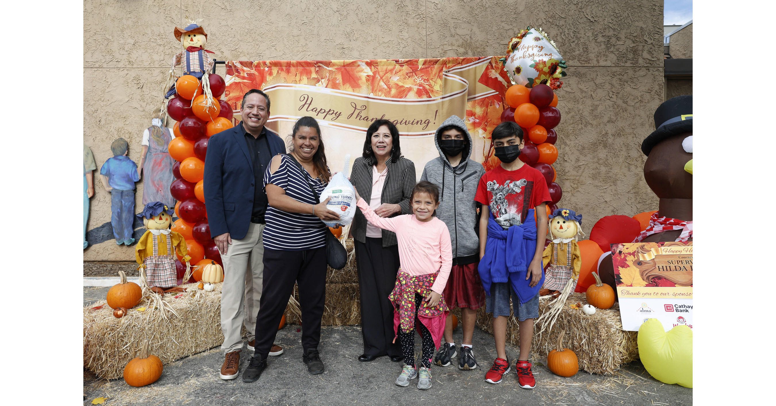 NORTHGATE GONZÁLEZ MARKET SHARES HOLIDAY CHEER THIS SEASON WITH LOCAL ...